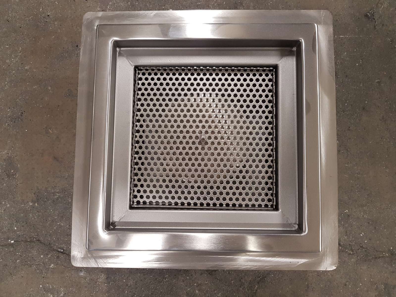 Grilles et bacs de sol inox - Inoxa